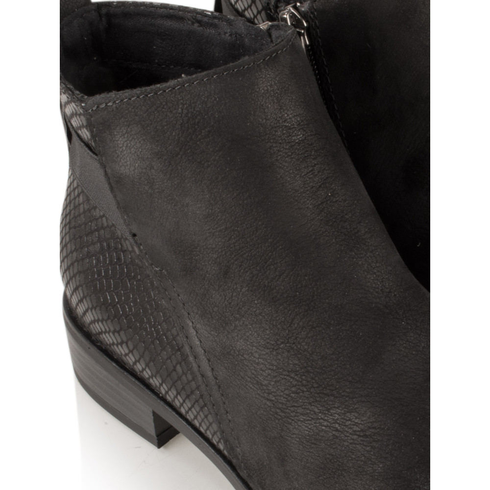 Marco Tozzi Antic Leather Ankle Boot in Black