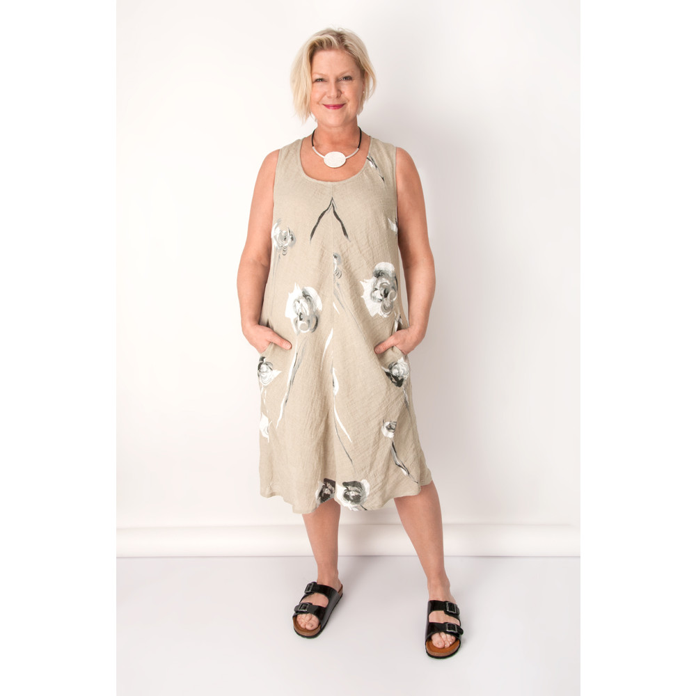 Q'neel Rose Linen Sleeveless Dress in Natural