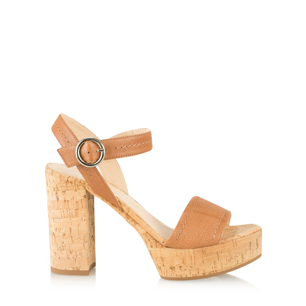 Unisa Shoes Voros Platform Sandal in Couro Tan
