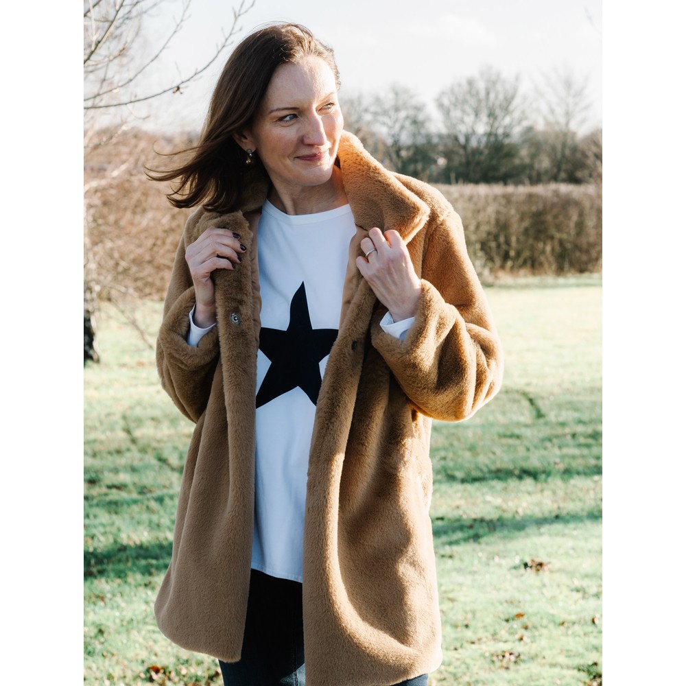 Chalk Robyn Star Top in White / Black