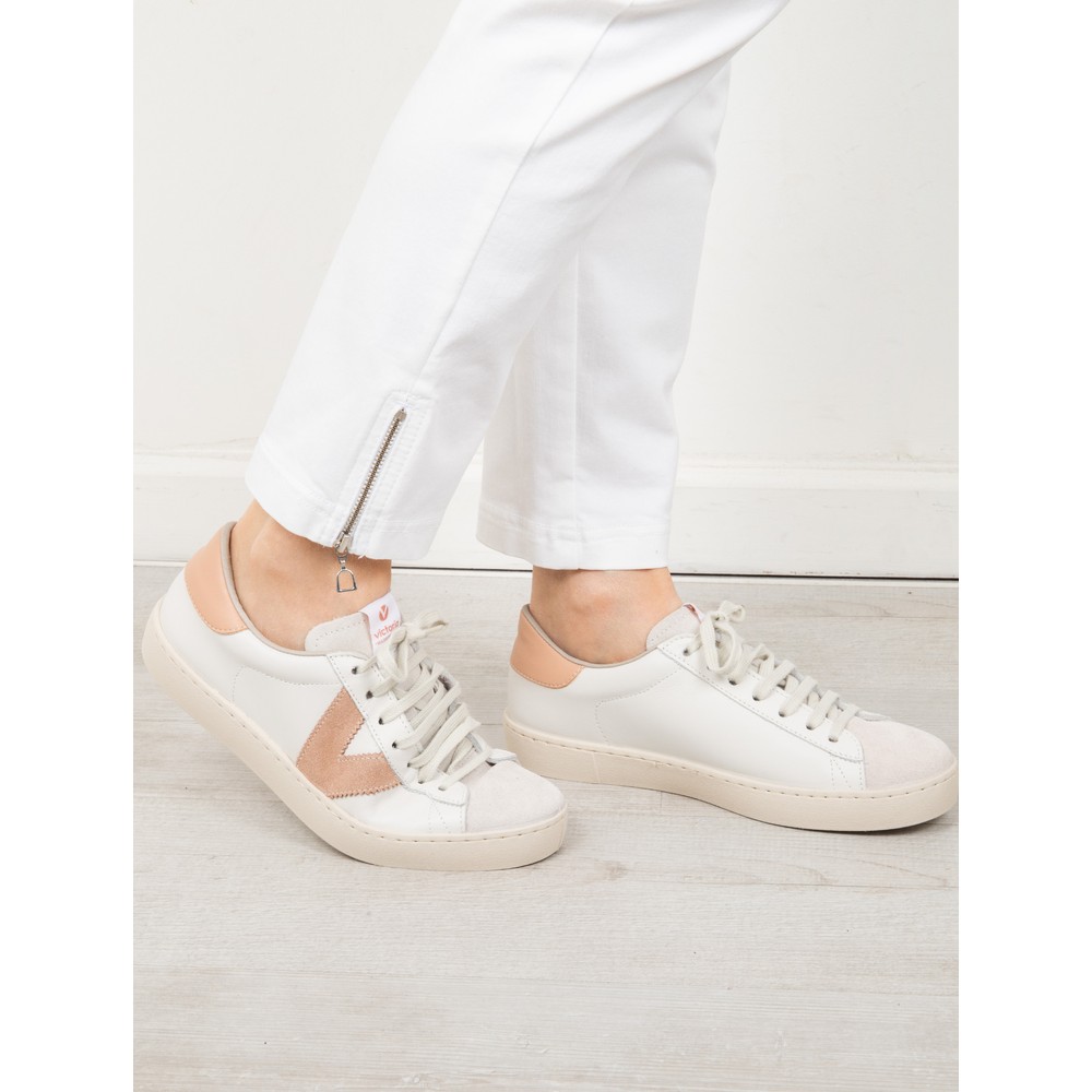 Victoria Shoes Berlin Classic Victoria V Leather Trainer in Cuarzo - Sand
