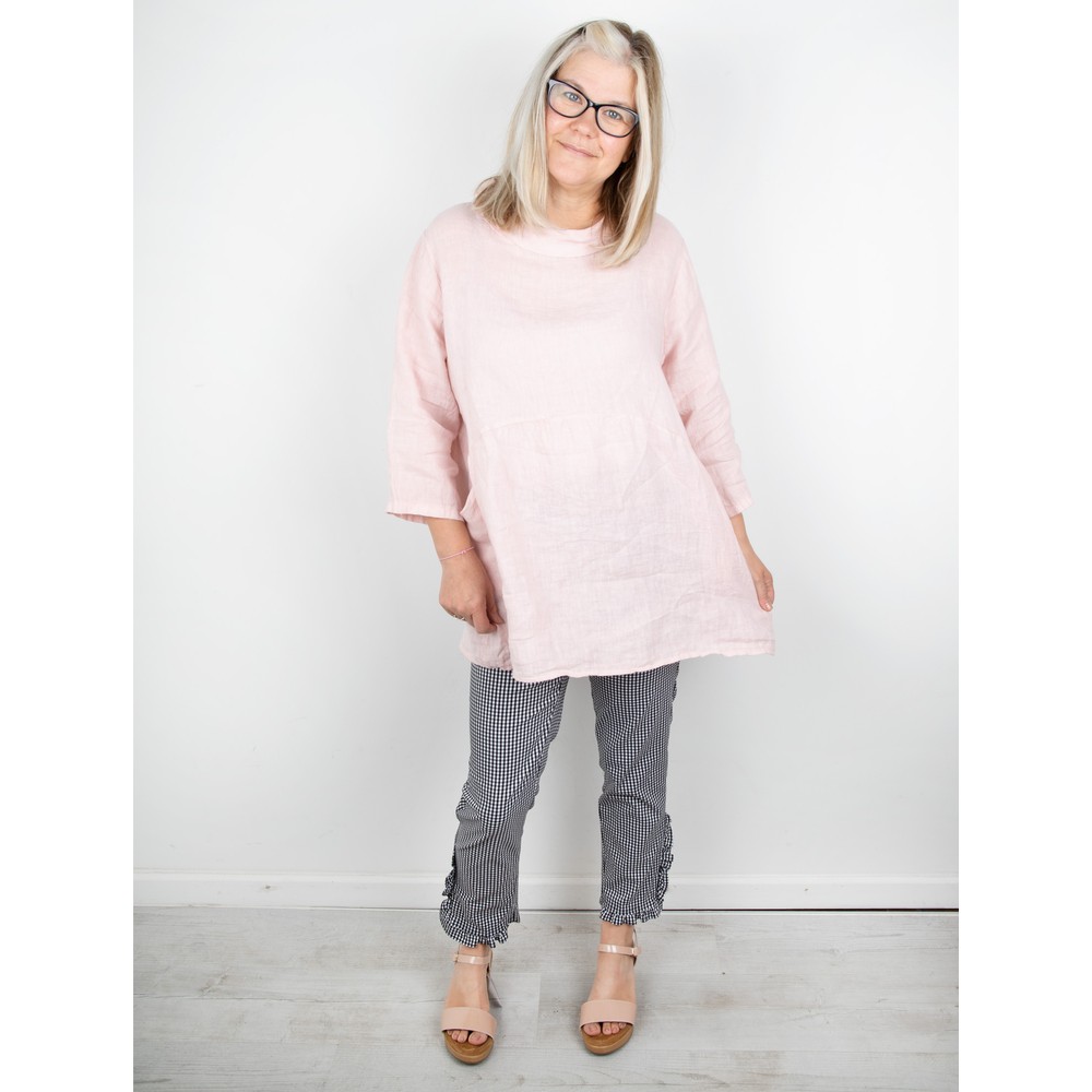 Amazing Woman Lexia Rose Linen Top in Rose