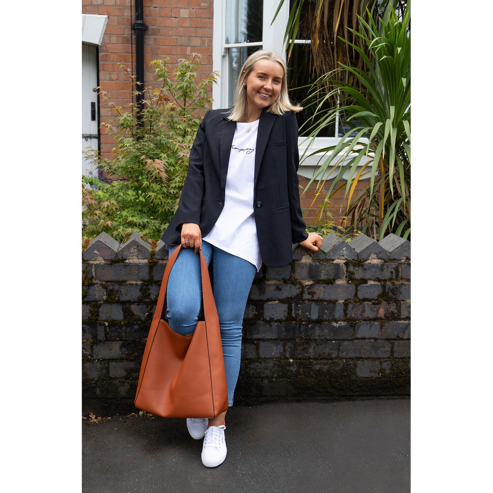 Chalk Robyn Be Happy Top in White / Navy