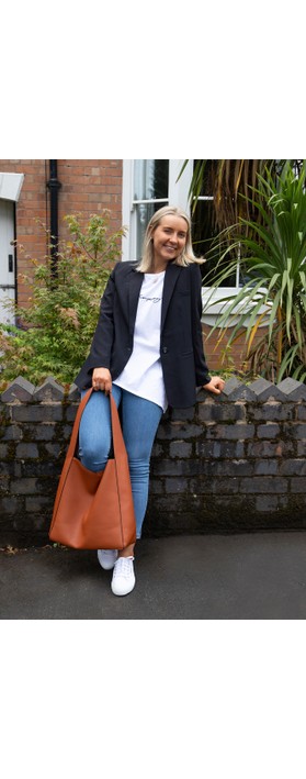 Chalk Robyn Be Happy Top in White / Navy