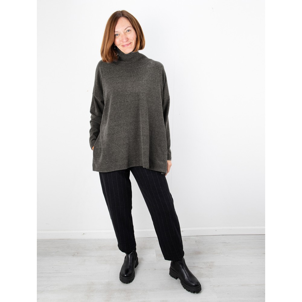 Mama B Zeppola Tcost Iron Fleece Rib Jumper in Iron