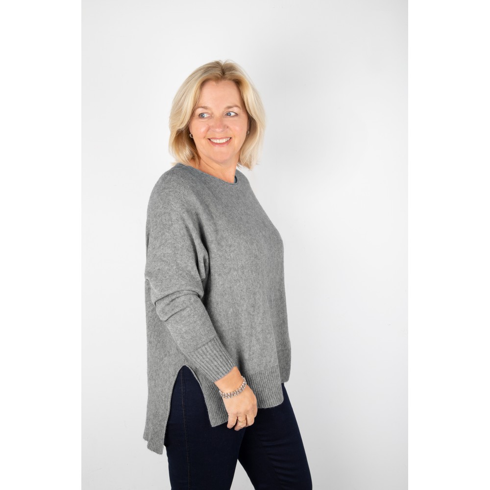 Amazing Woman Marley Grey Marl Round Neck Oversized Knit Jumper in Grey ...