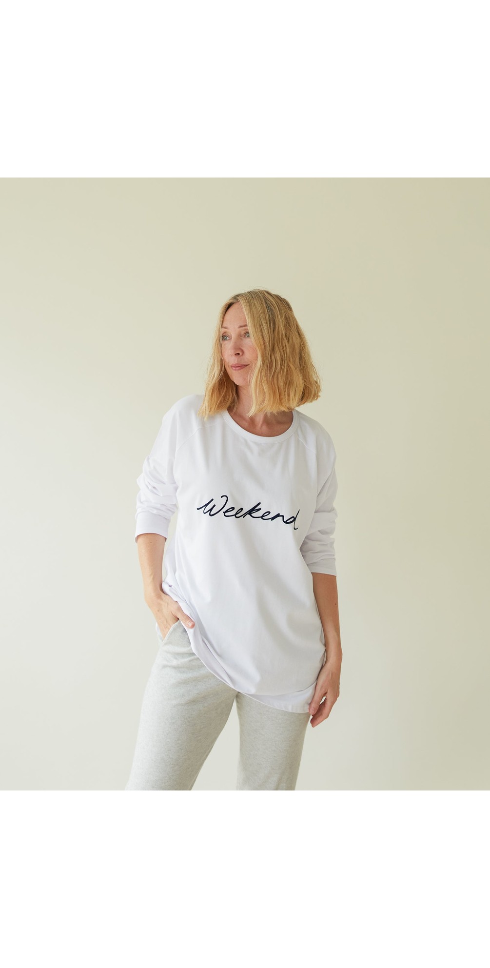 Chalk Robyn Weekend Top in White / Navy