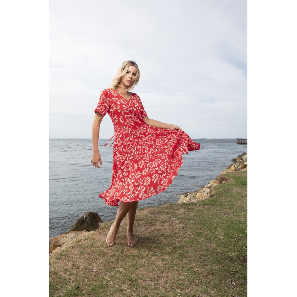 Orientique Giza Red Crinkle Godet Dress in Red