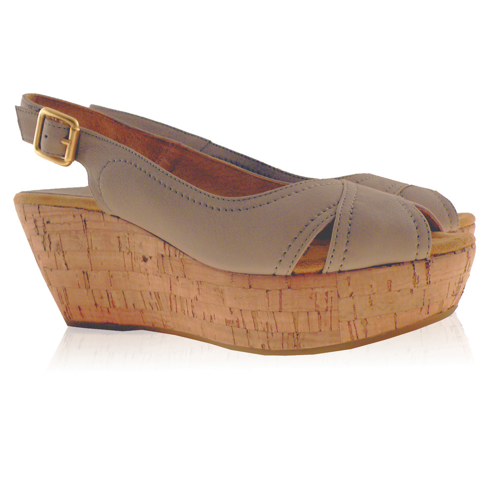 Unisa Shoes Puena Wedge in Stone