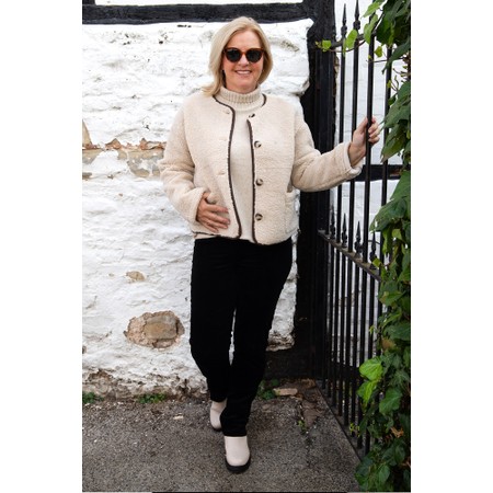 Chalk Clothing | Sign Up for Exclusive Offers| Free Delivery*