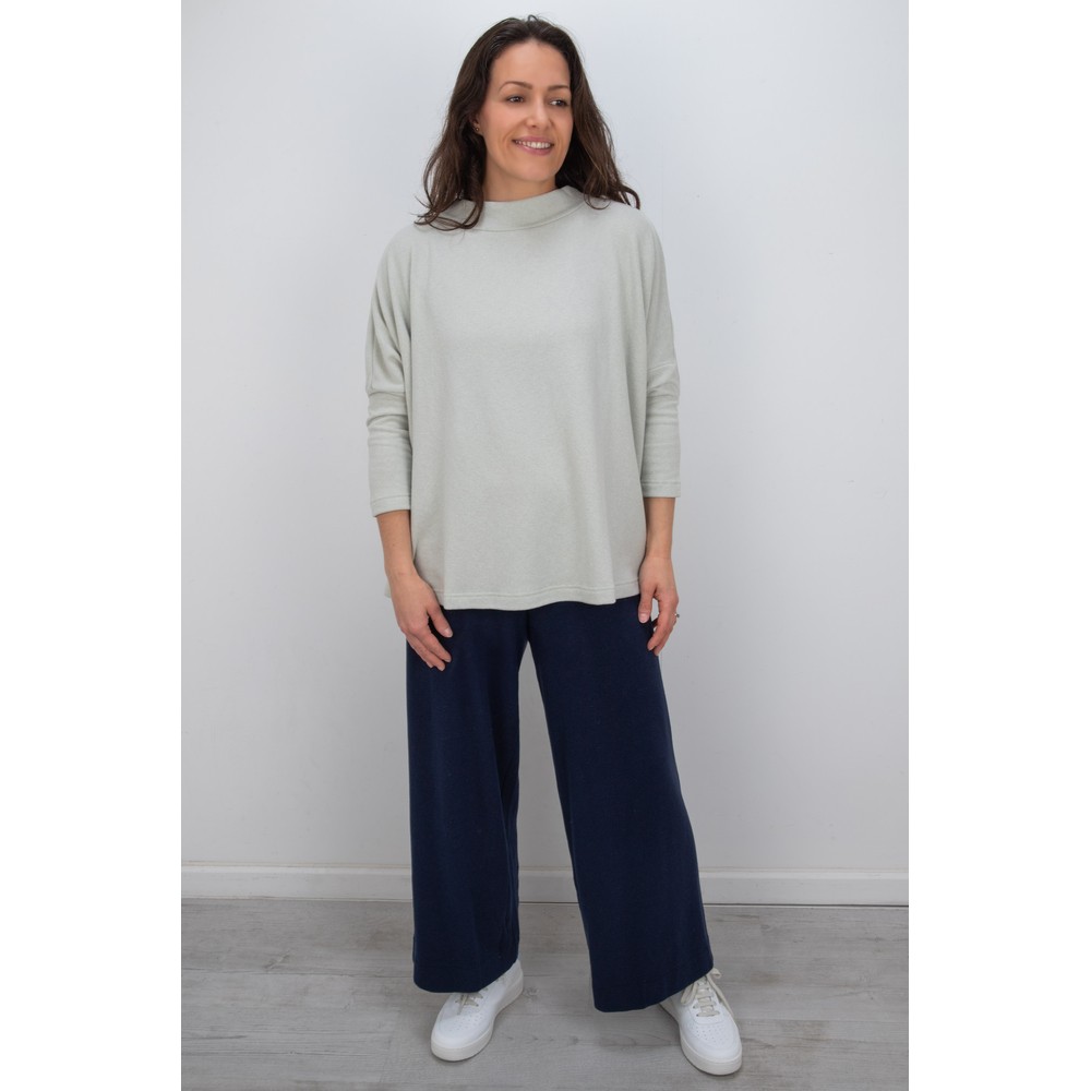 Mama B Spino U Rugiada Relaxed Plain Fleece Top in Rugiada